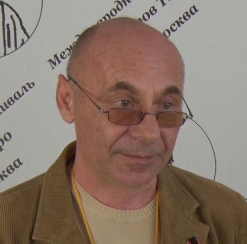 Алексей Клюев – мужчина-таролог, обучает работе с картами Таро